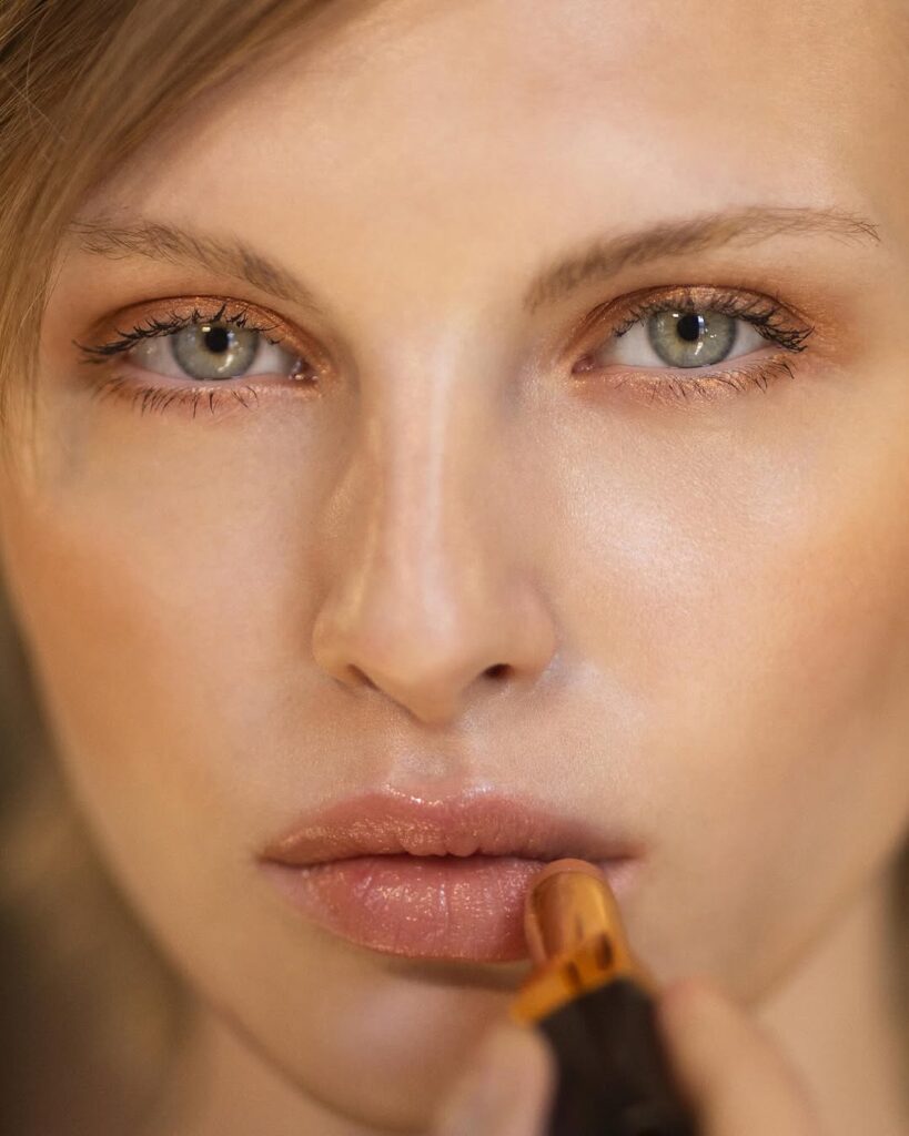 Maquillaje inspirado en tendencias de pasarela | Kohl School